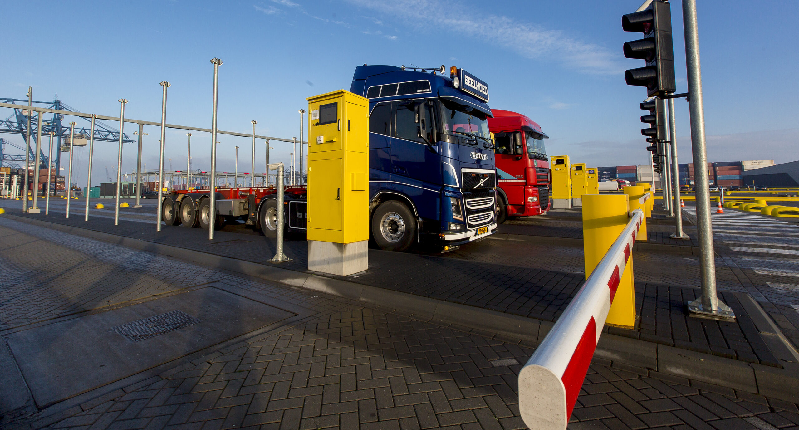 Secure Logistics: A 90% Faster verification process - 20face